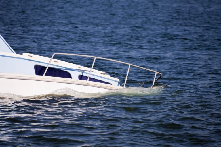 Boat Damage? Here’s What to Do - Mariners General Insurance Group